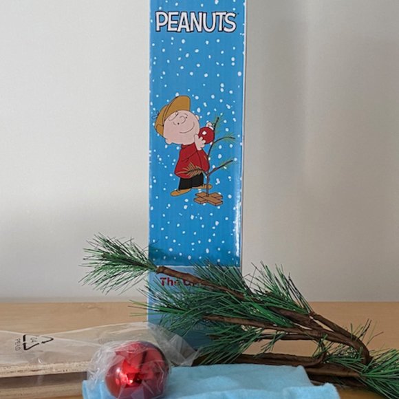 Holiday | The Original Charlie Brown Christmas Tree With Linus Blanket ...